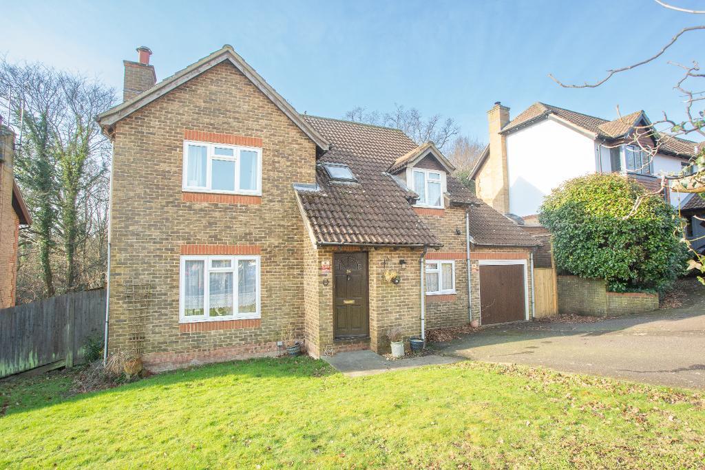 Mill Rise, Robertsbridge, East Sussex, TN32 5EG - Foresters Estate ...